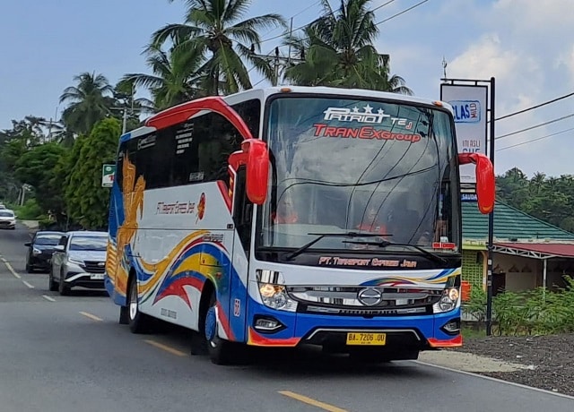 Review Bus Sumbar (3), Naik Kudo Gadang atau Maunjua Class